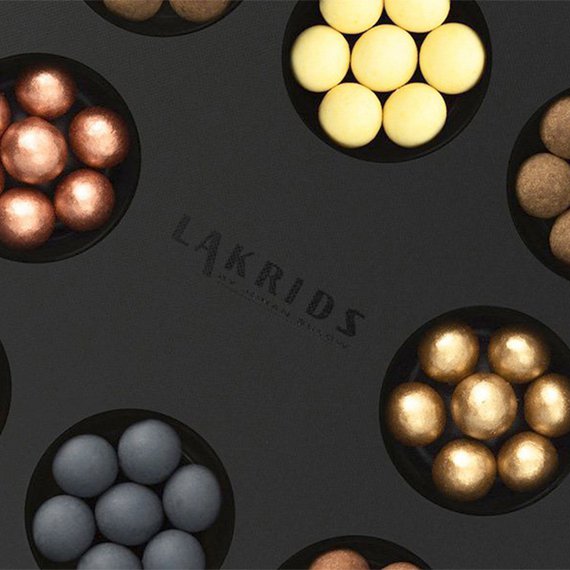 Mastermark.fi – Lakritsilaatikko Black Selection Box 350G Lakrids